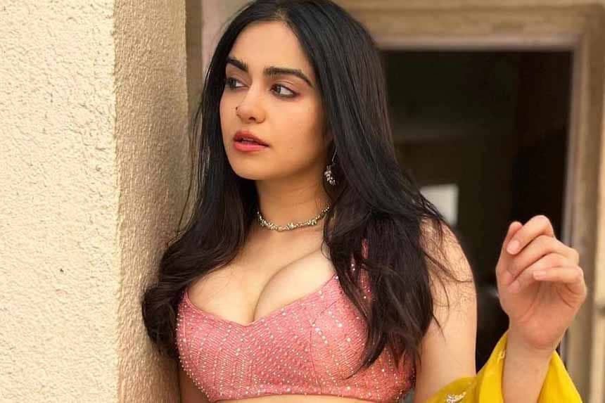 जान से मारने की धमकी के बीच The Kerala Story की एक्ट्रेस अदा का हुआ एक्सीडेंट - News Aroma