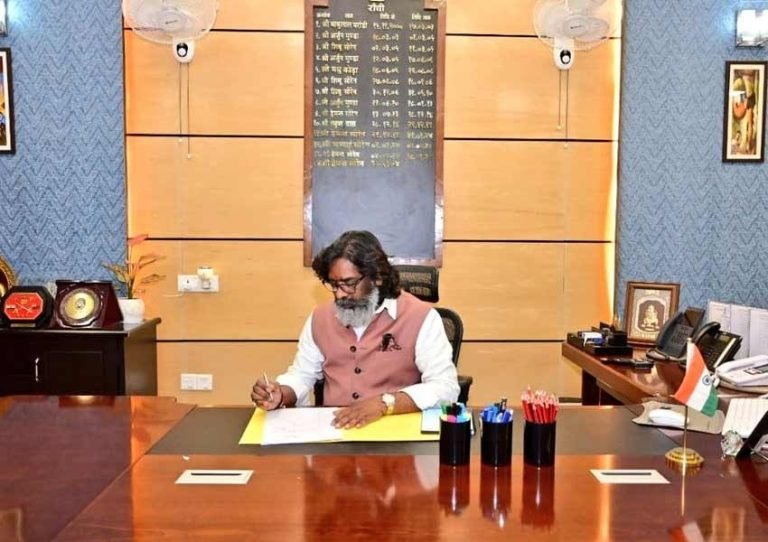 झारखंड कैबिनेट की बैठक में 7 प्रस्तावों पर लगी मुहर, स्टीफन मरांडी बने ...